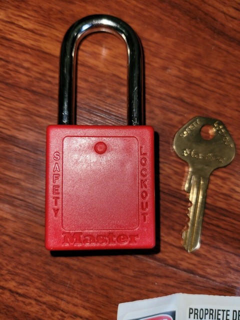 Master Lock 410KARED Safety Lockout Keyed Alike Padlock Red M175 for ...