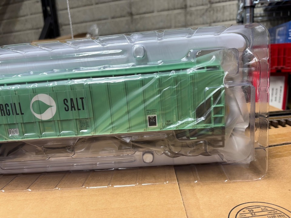 Atlas Cargill Salt 33053 P-S Covered Hopper | eBay
