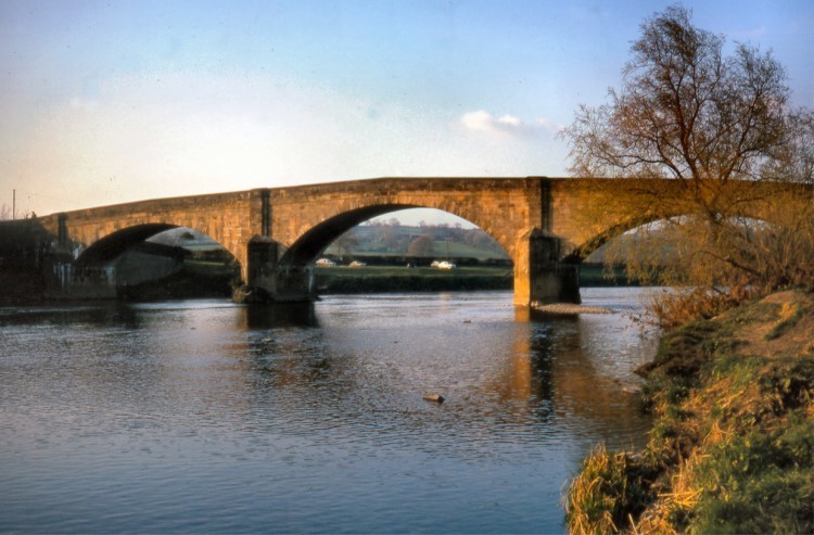 PHOTO LANCASHIRE RIBCHESTER BRIDGE SEEN HERE FROM OUTSIDE THE DE TABLEY ...