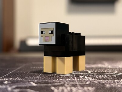LEGO Minecraft Black Sheep *VERY RARE FIND* From Sealed Bag In (21137 ...