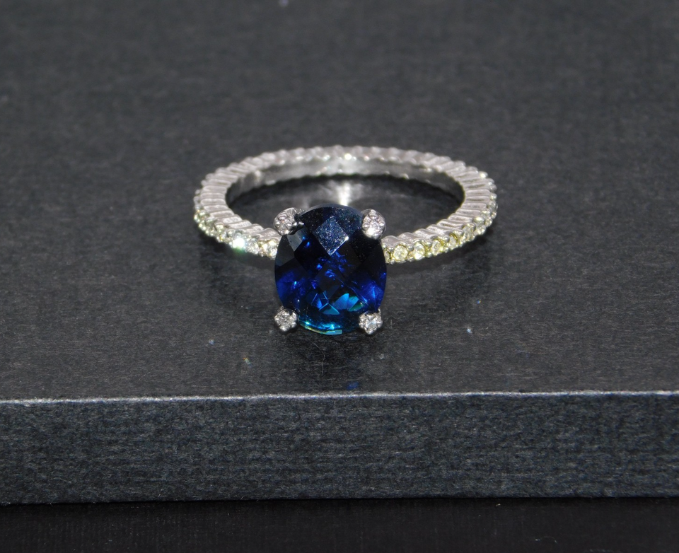 Vintage AVON NV Blue & Clear Rhinestone Solitaire Ladies Fashion Ring ...