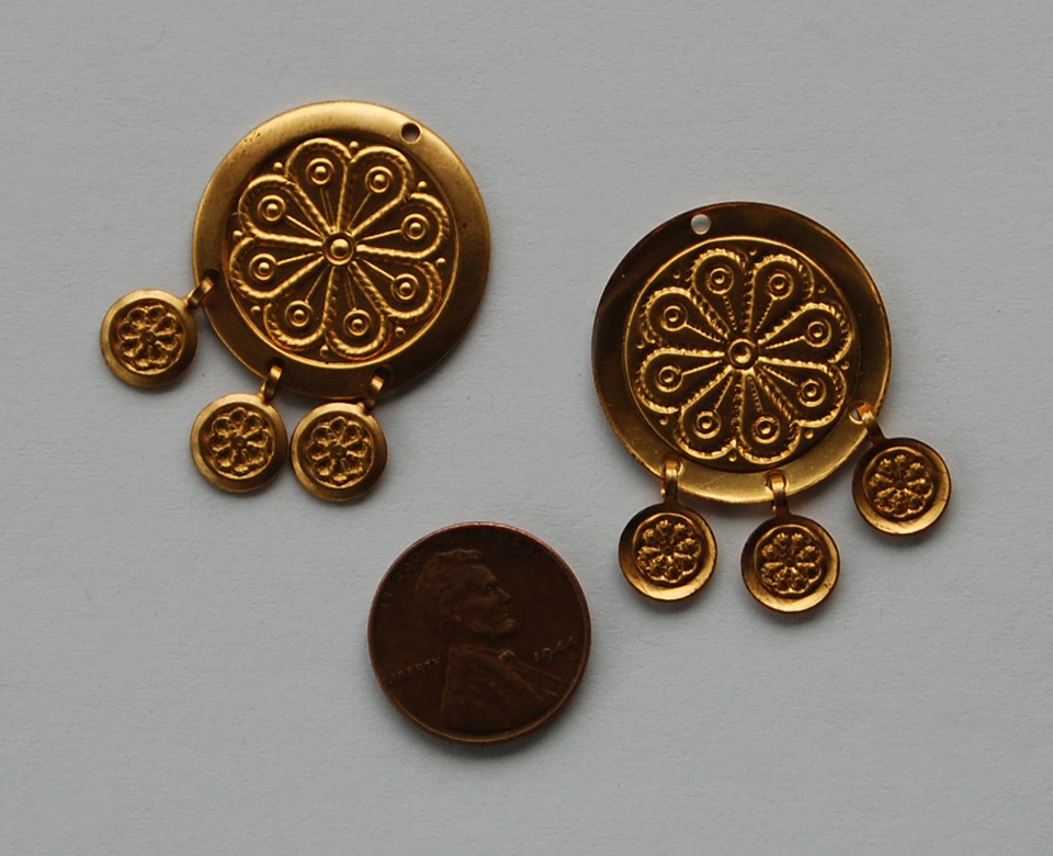 4 RAW BRASS STAMPING PENDANT TRIPLE COIN COINS CIRCLE BEADS 35mm | eBay