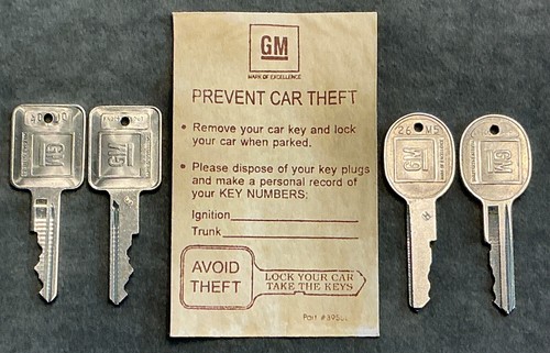 NOS GM keys w/ code-stamped knockouts 3958690 envelope Corvette Camaro ...