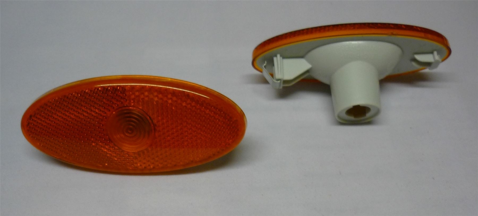 Side door panel moulding reflector indicator lens FITS Nissan NV400 ...