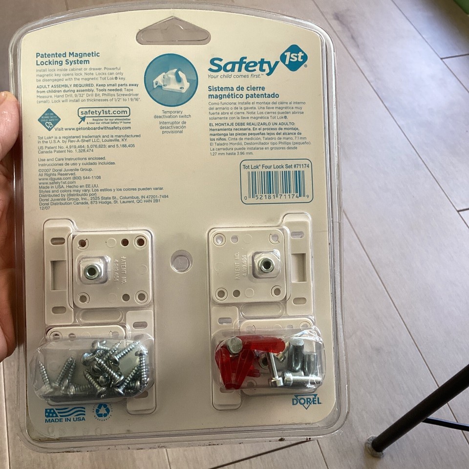 Safety 1st Magnetic Tot Lok 4 Lock Set New Cabinet Drawers Secure | eBay