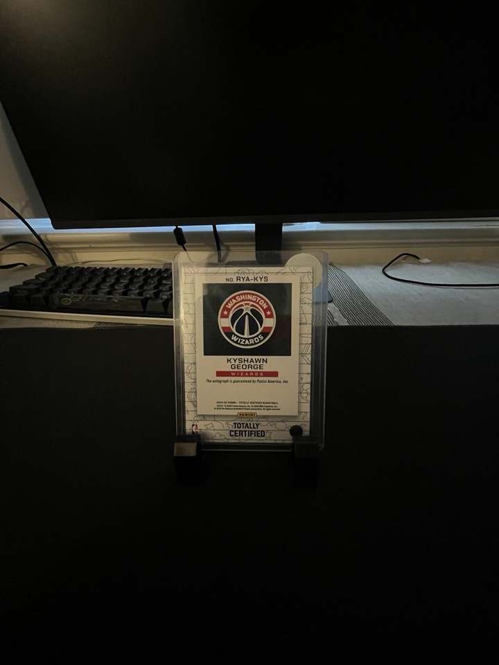 Panini Kyshawn George Autograph Rookie Totally Certified Yearbook NBA ...