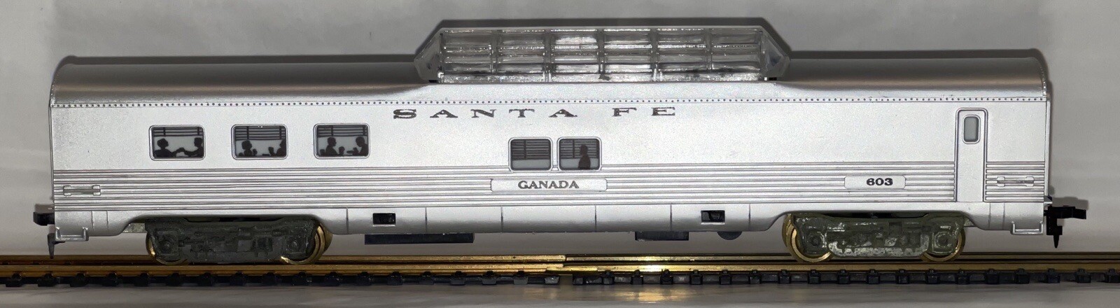HO Scale PENN LINE Streamline SANTA FE Lighted Passenger Car in ...