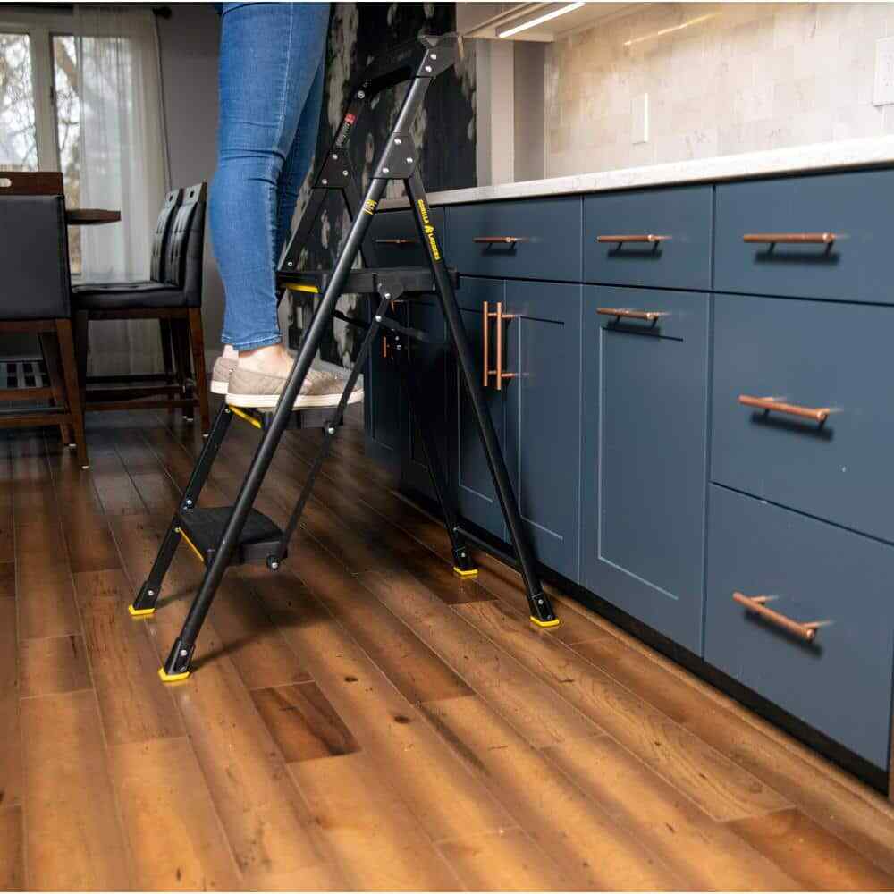 3-Step Pro-Grade Steel Step Stool, 300 Lbs. Load Capacity Type IA Duty ...