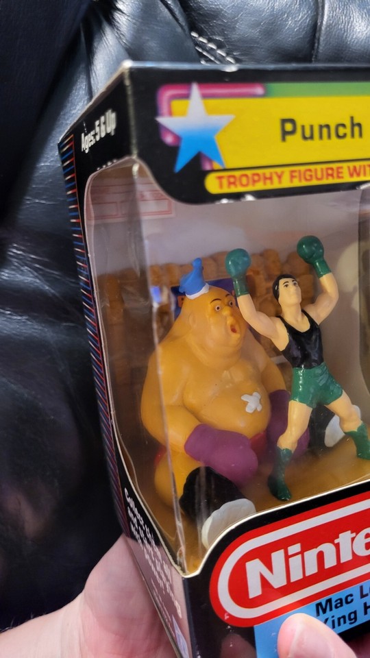 RARE! 1988 NES Nintendo PUNCH-OUT Trophy Toy figure Little Mac vs KING ...