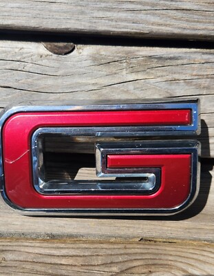 GMC OEM Emblem Letter G Red Chrome Part#84237676 Snap On Preowned | eBay