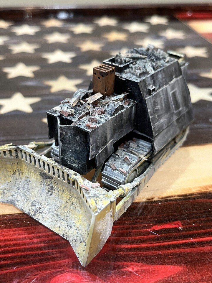 5” 1/72 Scale Killdozer Model With Base And Collectors Box. | eBay