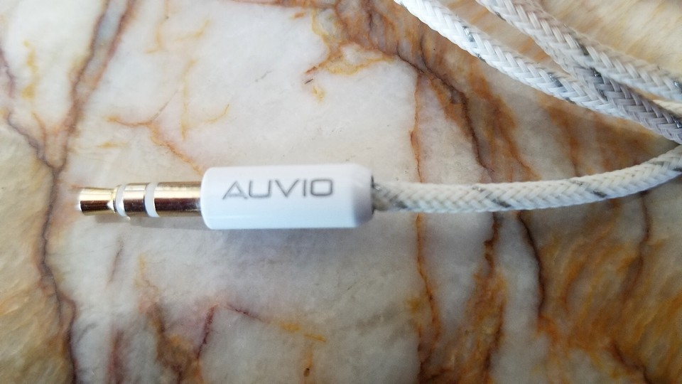 AUVIO 3.5mm Braided 3 ft Audio AUX Audio Cable Gold Plate Male-Male ...