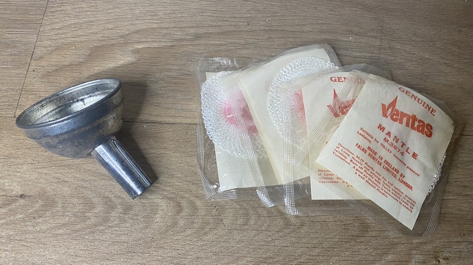 Vintage Tilley Paraffin Lantern Stormlight Lamp With 171 Pyrex Glass ...