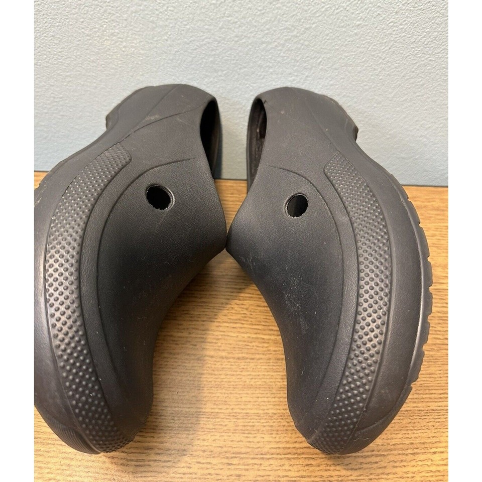 Crocs Mens Black Rubber Round Toe Comfort Slip On Clog Shoes Size M 7 W ...