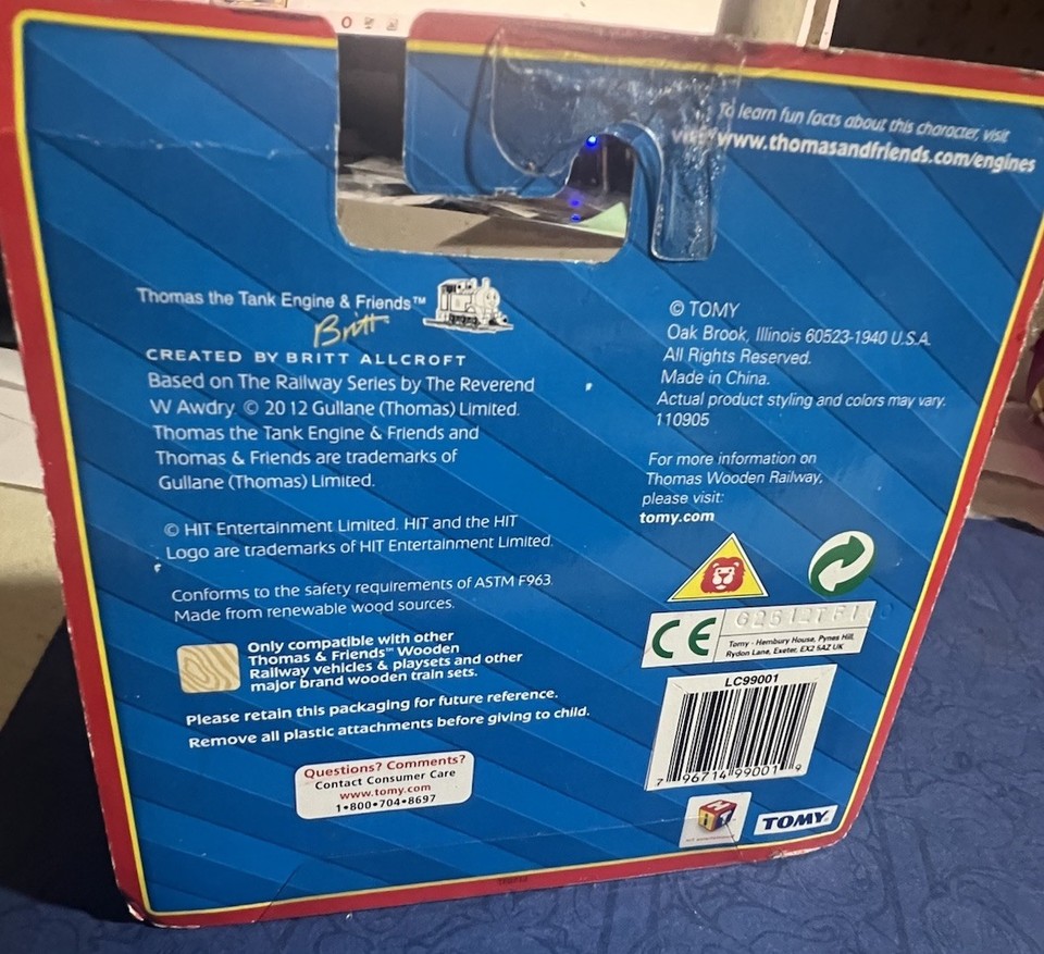 Thomas & Friends Wooden Railway Thomas #1 Train Engine 2012-Tomy- New ...