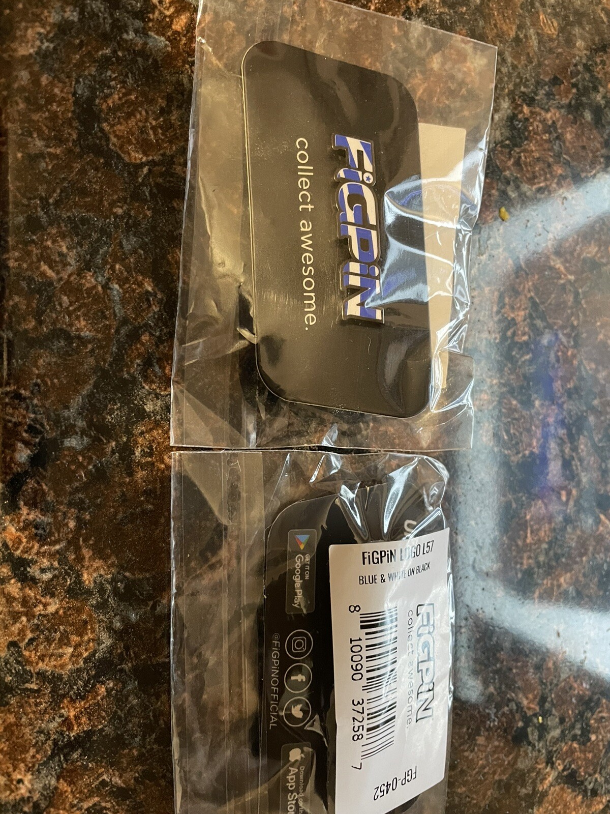 FiGPiN L57 Wondercon 2022 Logo Pin Blue and White on Black Locked | eBay