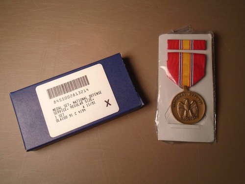 US Military USGI National Defense Service Medal Set NDSM 1991 New in ...