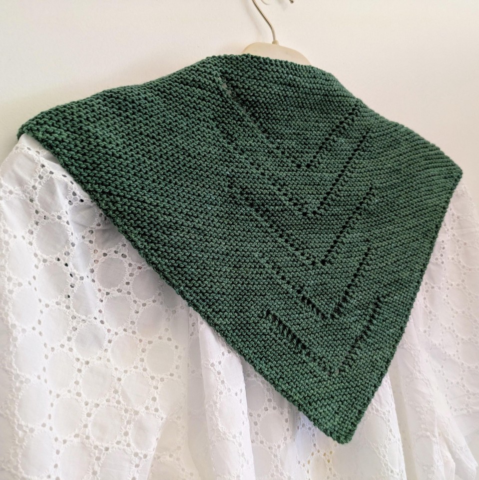 Hand Knit 1930s Style Hand-dyed Wool Triangle Kerchief Head Scarf ...