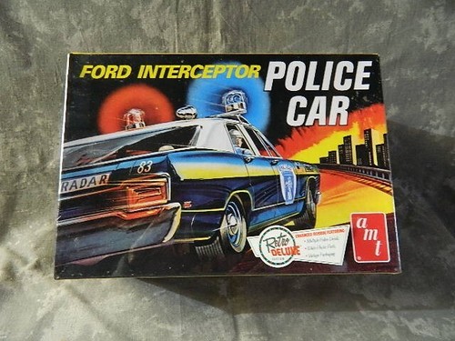 AMT FORD INTERCEPTOR POLICE CAR PLASTIC MODEL KIT 1/25 - NEW / SEALED ...