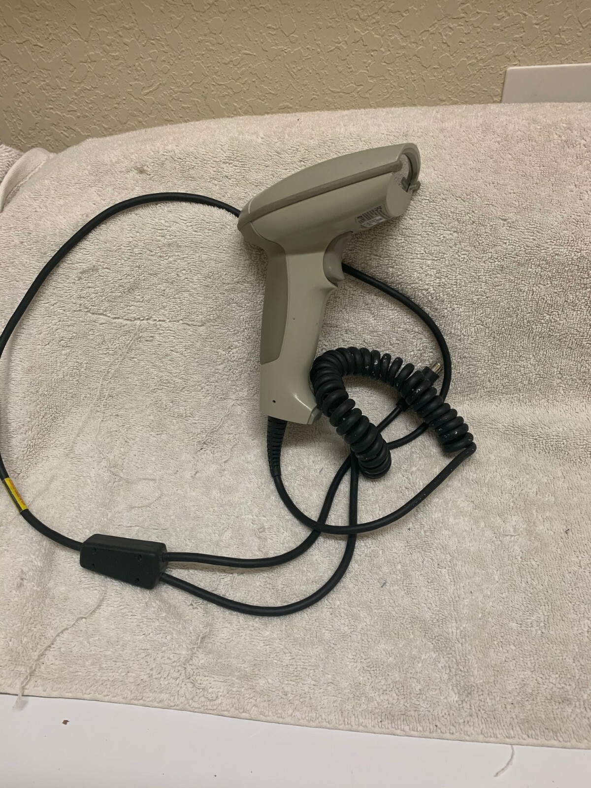 HHP/WELCH ALLYN Hand Held IT3800 3800LR-12 PS/2 Barcode Scanner | eBay