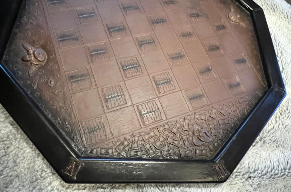 Clarecraft DWCB01W wood effect Chess Board. T Pratchett Discworld. ONLY ...