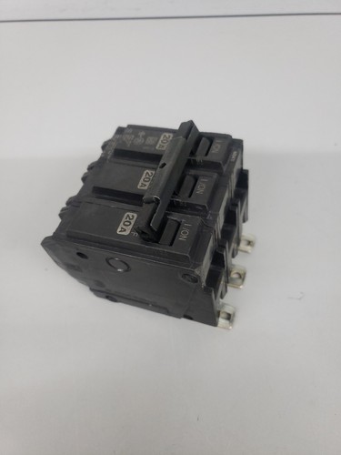 1) General Electric THQB32020 Circuit Breaker *N.T. *Chipped | eBay
