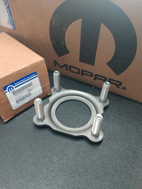 Drive Axle Shaft Seal Mopar 68008523AA fits 07-18 Jeep Wrangler for ...