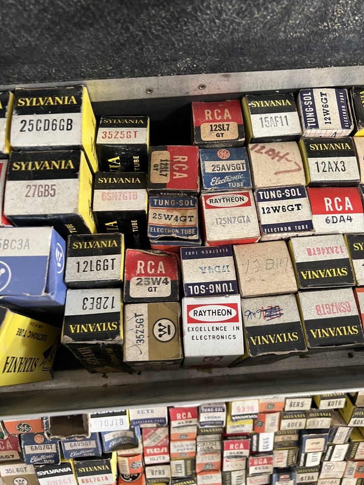 Vintage Tube Lot Over 300! And Case Sylvania Tube TV & Radio Repairman ...