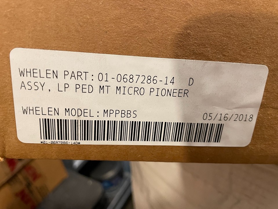 Whelen Pioneer Micro Series Super-LED Scene Light Black Housing | eBay