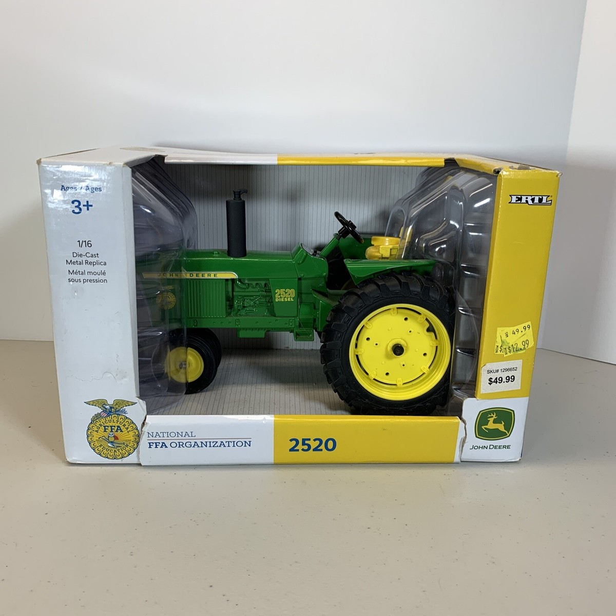 John Deere 2520 Tractor 2006 John Deere 2520 | Compact Utility