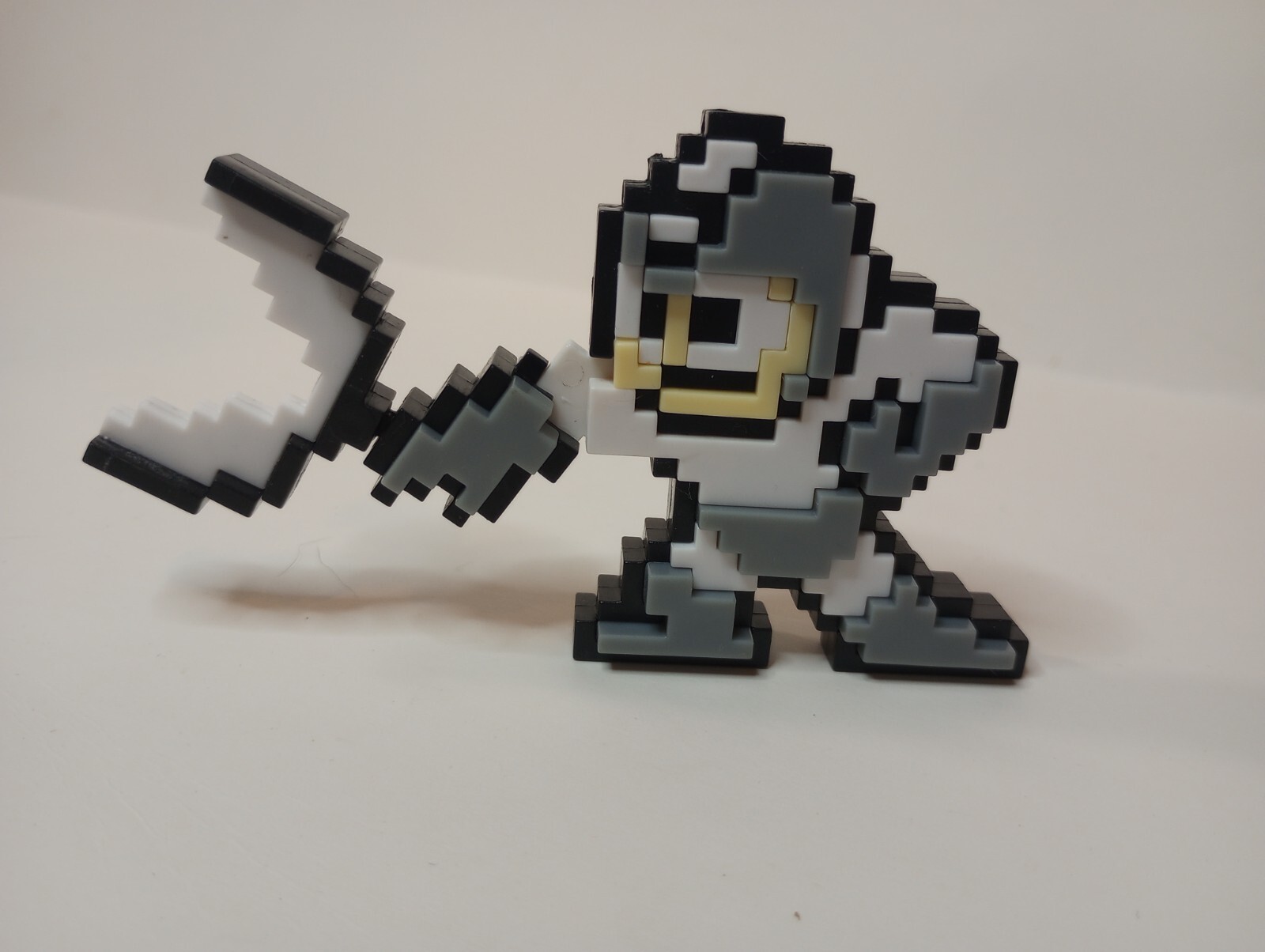 MEGA MAN Jakks Pacific 8-Bit pixel figure 30th Anniversary | eBay