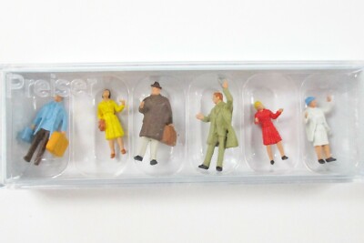 HO Preiser ARRIVING Depot PASSENGER Figure People 14028 ( SHIPS from ...