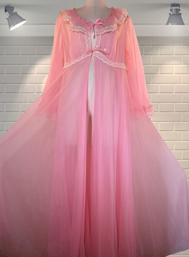 Beautiful Vintage Double Nylon Full Sweep Long Pretty Pink Dressing ...