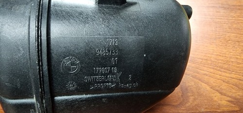 16 17 18 19 20 BMW 740I INTERCOOLER COOLANT RESERVOIR TANK 17139485733 ...