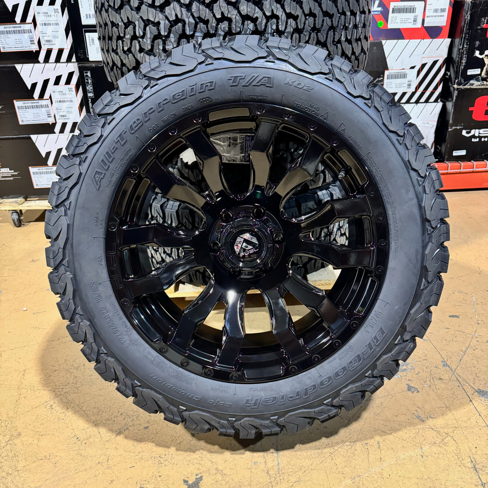 4) 20x9 Fuel D675 Blitz Black Wheels 32" BFG KO2 Tires 5X5 Jeep ...