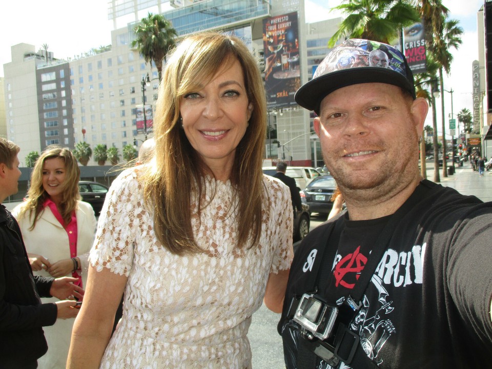 Allison Janney glamour shot autographed photo signed 8x10 #6 | eBay