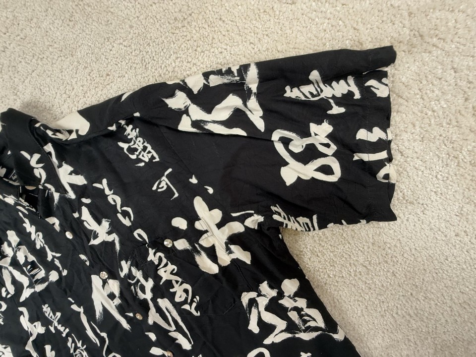 Tori Richard Shirt Mens Small Black Hawaiian Aloha Kanji Writing Made ...