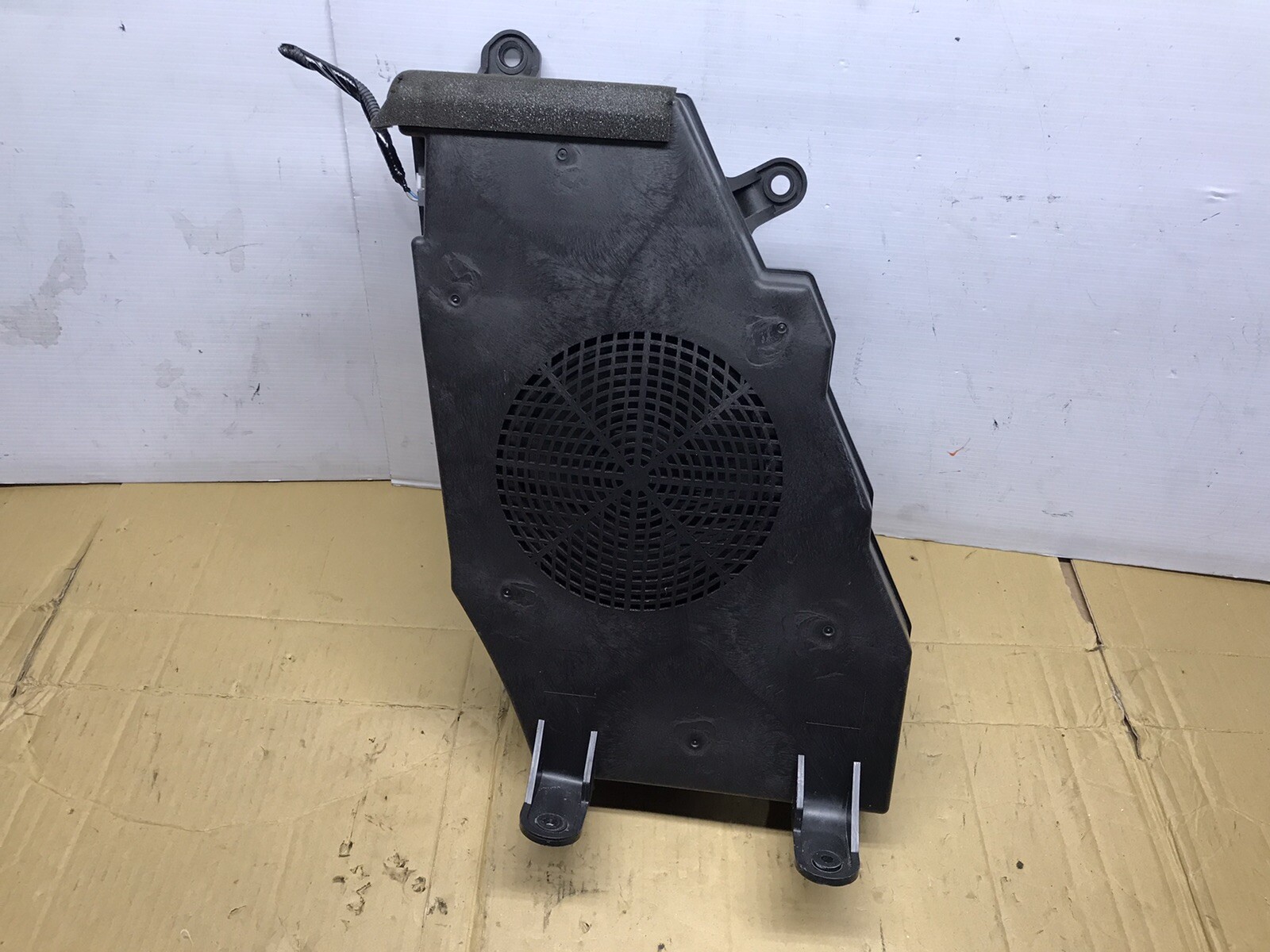 2012-2014 Acura TSX Wagon Rear Subwoofer Sub Woofer Assembly OEM 12-14 ...