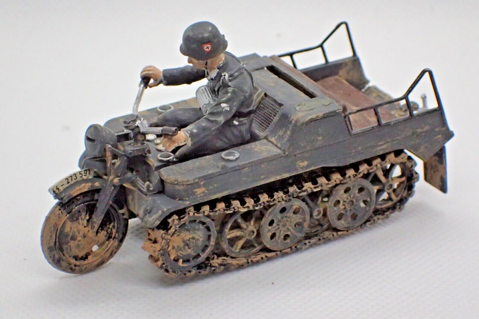 Built Painted Tamiya 1/35 German sdkfz 222, panther Wagen & infantry ...