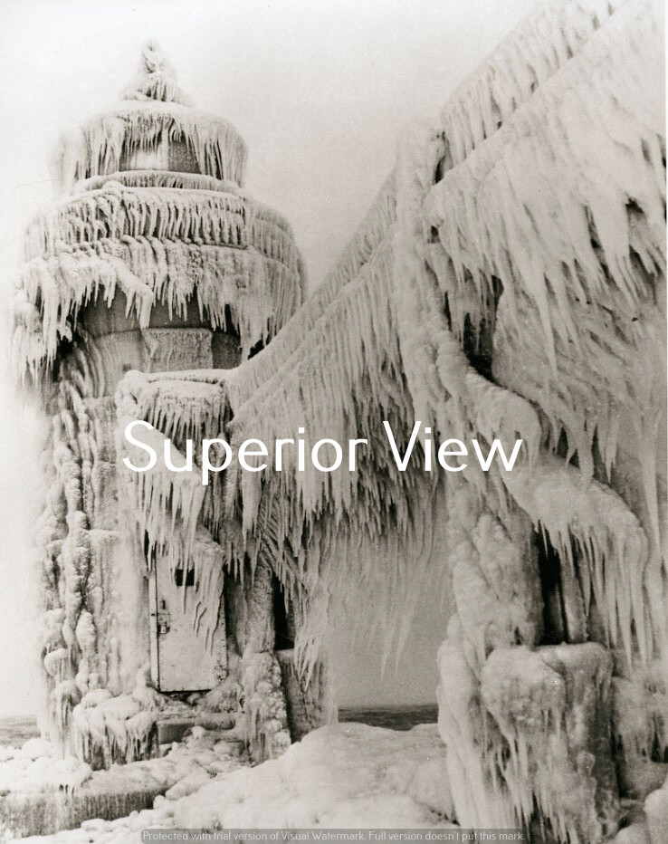 Lake Michigan Lighthouse Frozen | Shelly Lighting