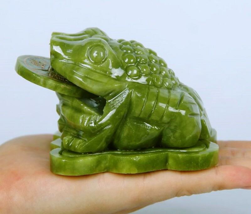 Jade Carved Statue Feng Shui 3 Legged Toad Coins Money Frog Wealth ...