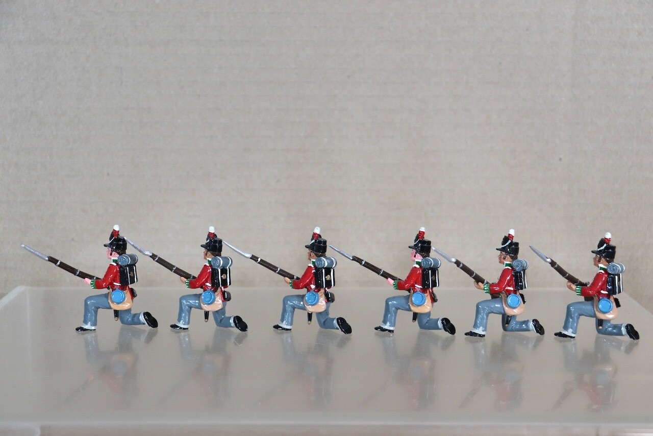 TROPHY MINIATURES NAPOLEONIC COLDSTREAM GUARDS KNEELING READY od | eBay