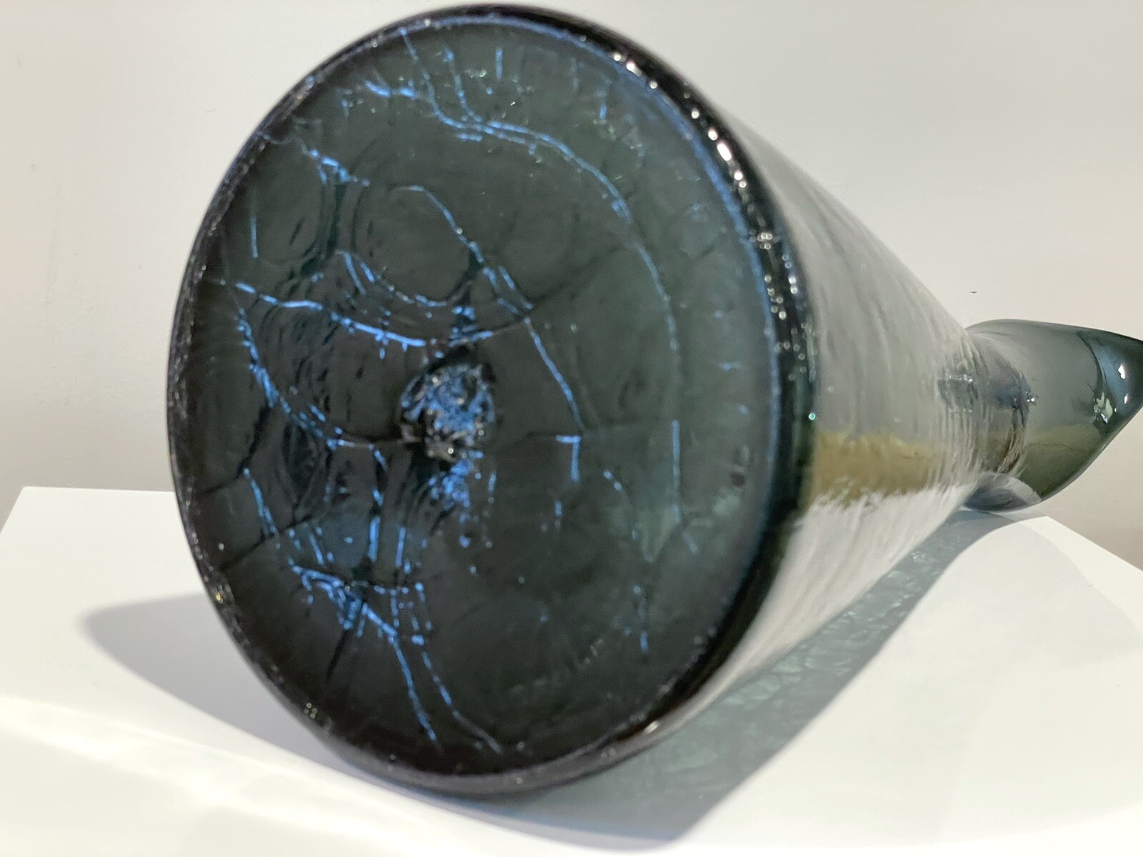 18” Blenko Pitcher 976 Charcoal Crackle Glass Crystal Handle By Winslow ...