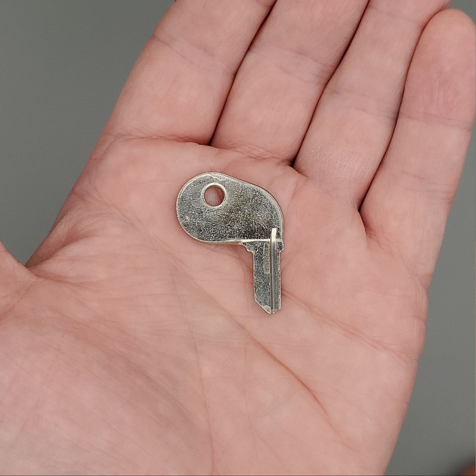 2x Taylor 40F Ilco OM10 Boat Key Blanks fits OMC, Pollak, Finn Nickel ...