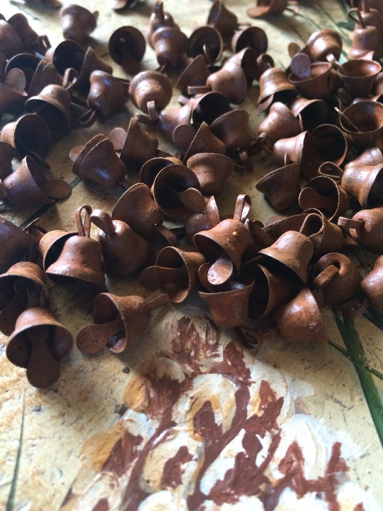 36 Mini Primitive Rusty Tin Liberty Bell Bells 10mm 3/8 in 3/8 ...
