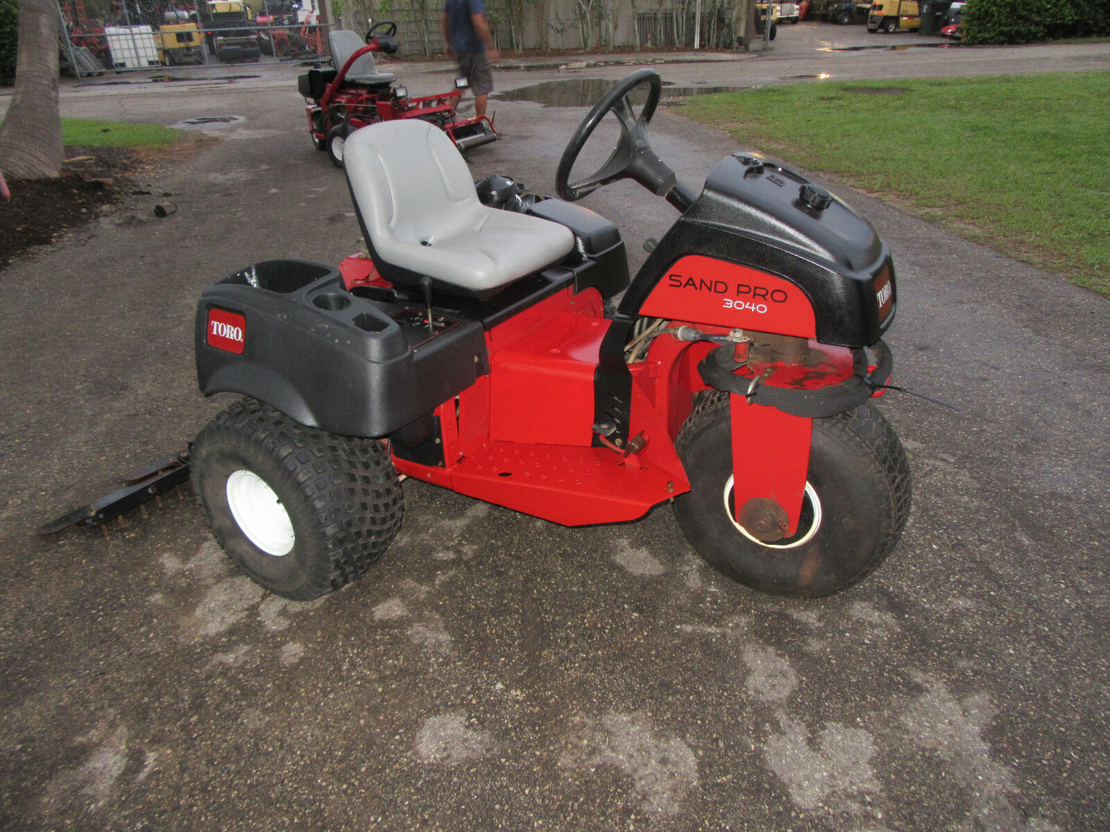 2014 Toro 3040 Sand Pro Sand Trap Rake QAS system Groomer Scarifier ...