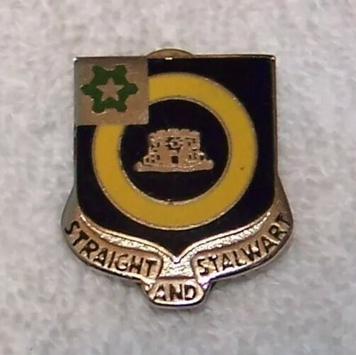 US Army 41st Infantry Straight & Stalwart Unit Crest Pin Badge Medal ...