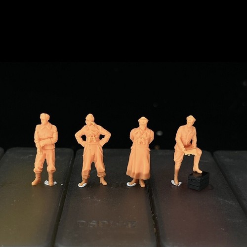 1/72 WW II German "Winter battlefield military officer" 4 man model (3D ...