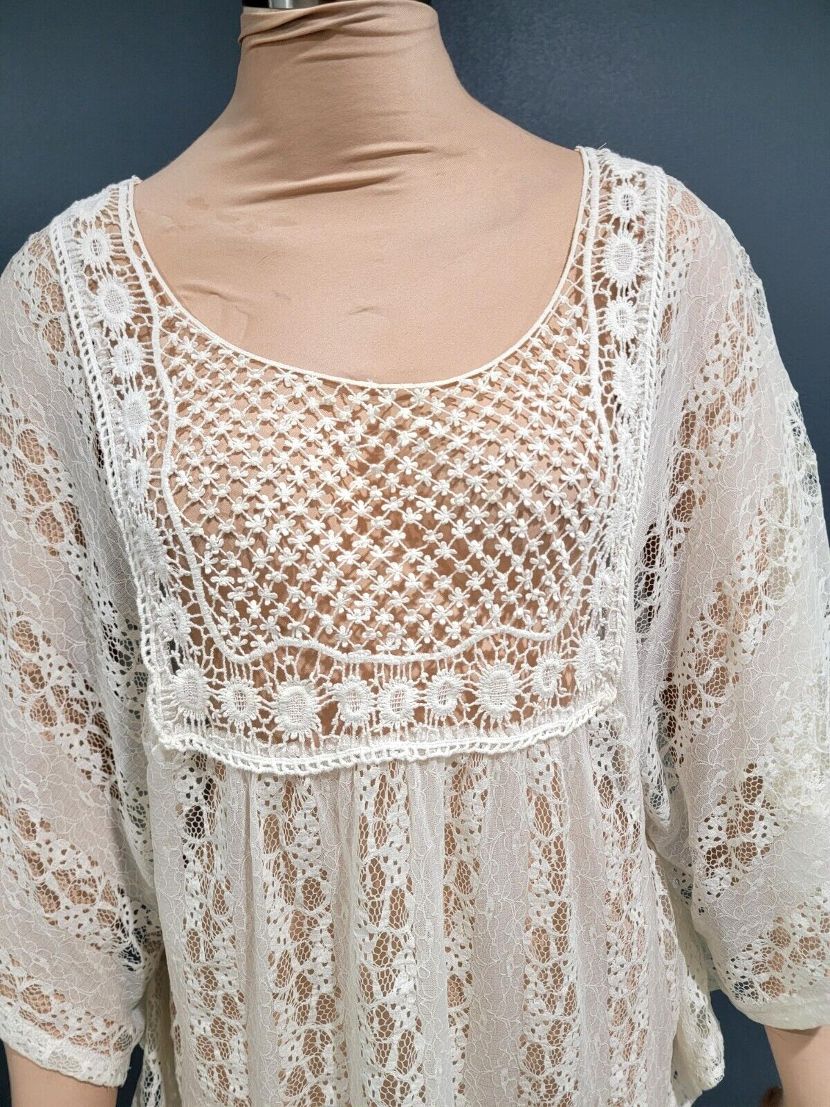 SHYANNE oversized white lace overlay crochet boho Wes… - Gem