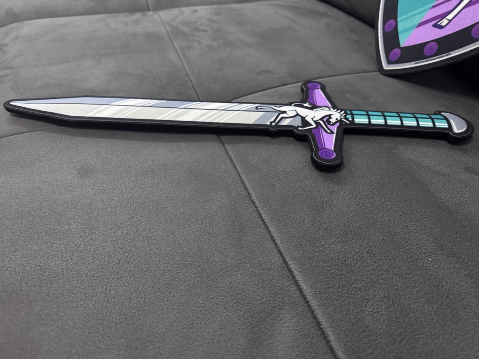 LEGO Einhorn Schwert 854255 und Schild 854256 aus dem LEGOLAND ...